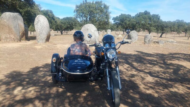Megalithic & Medieval tour on a sidecar Évora - Exploring Évora’s Medieval and Artistic Heritage