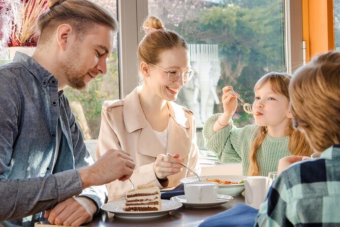 Meissen Porcelain Manufactory Ticket - FAQs