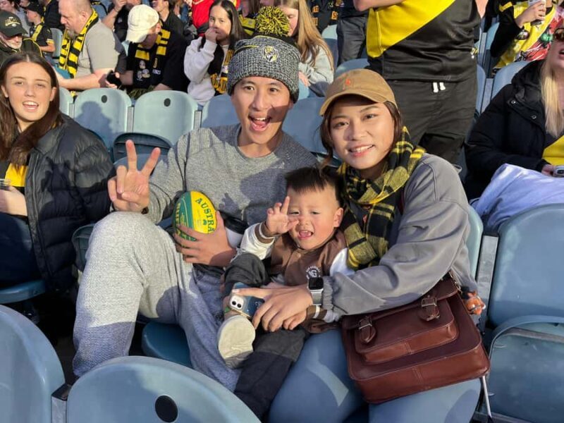 Melbourne: Aussie Rules Football Match & Sports Walking Tour - Key Points