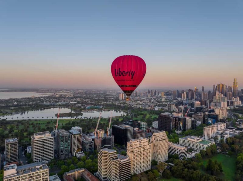 Melbourne: Balloon Flight at Sunrise with Breakfast - Key Points