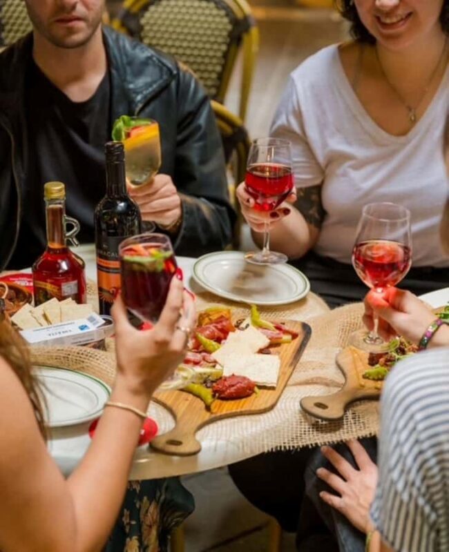 Melbourne: Bottomless Sangria & Tapas on Degraves Street - Melbourne: Bottomless Sangria & Tapas on Degraves Street