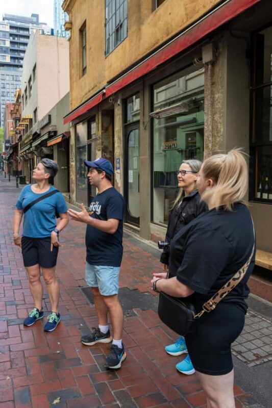 Melbourne: Brunch & History Walking Tour - Exploring the Laneways and Arcades