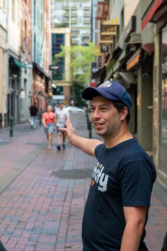 Melbourne: Brunch & History Walking Tour - Continuing the Walk: Artistic and Architectural Gems