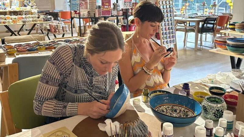 Melbourne: Ceramic Plates & Bowls Paint and Sip Classes - Key Points