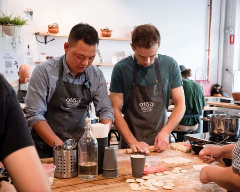 Melbourne: Chinese Dumpling Cooking Class with a Drink - Key Points