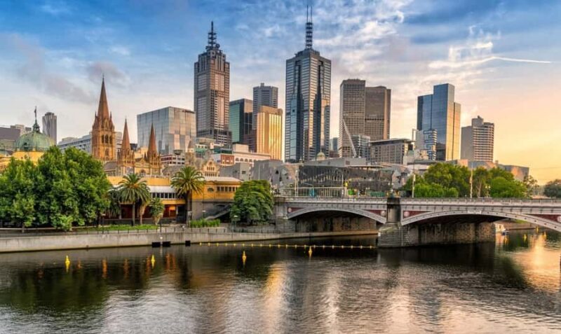 Melbourne: City Highlights Private Guided Walking Tour - The Sum Up