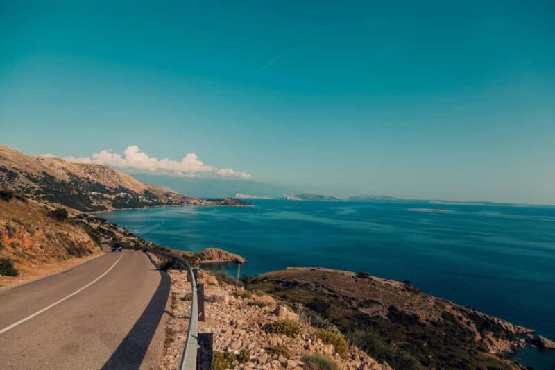 Melbourne: Great Ocean Road & Twelve Apostles Full-Day Tour - Starting Point & First Stops