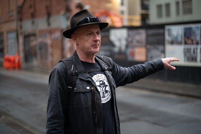 Melbourne Historical Walking Tour: Crime, Gangsters & Lolly Shops - Exploring the Itinerary: What You’ll See and Experience