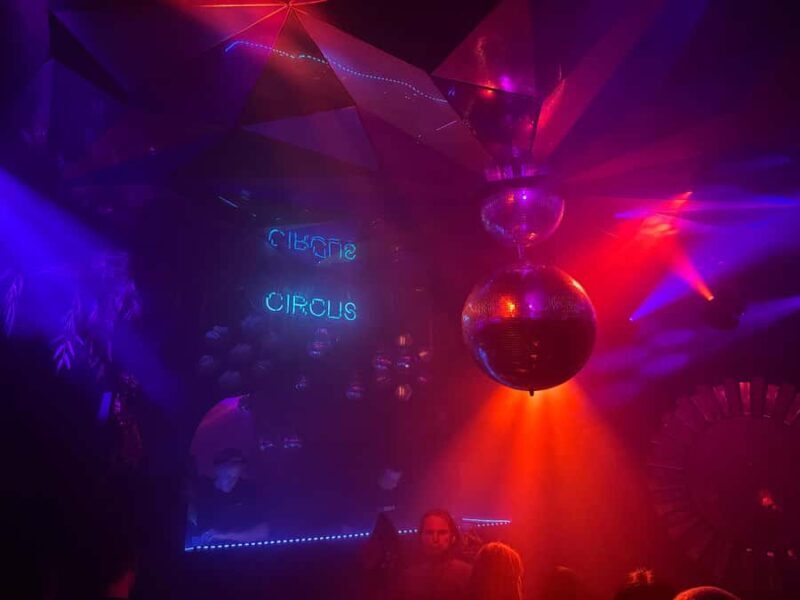 Melbourne: Kick on Club VIP Nighclub tour St Kilda - Summing Up the Experience  