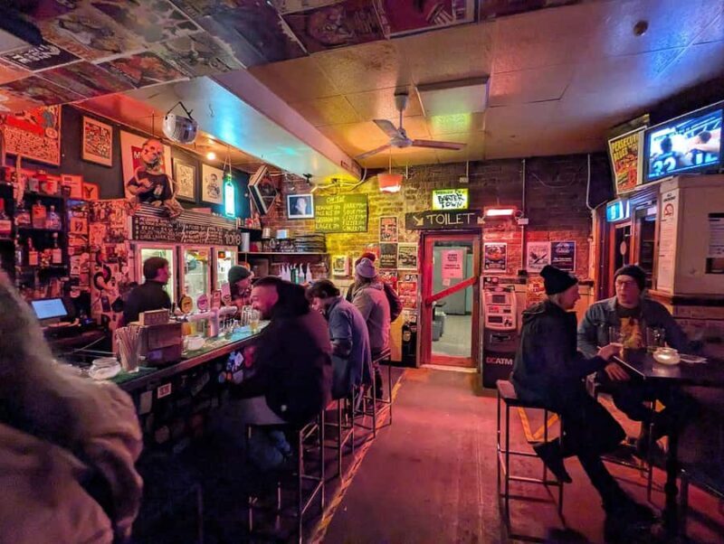 Melbourne Music Venue Pub Crawl with History + 2 Free Drinks - Who Should Consider This Tour?