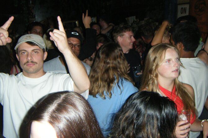 Melbourne Pub Crawl (Batmania Tours) - How Does It Compare in Value?