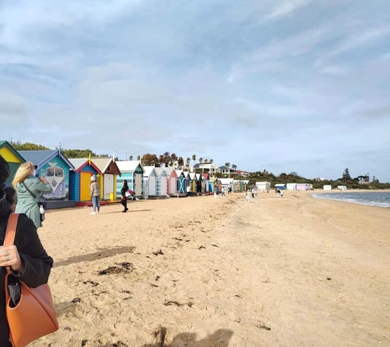 Melbourne Small Group Tour (van and walk) with Beach Boxes - FAQ