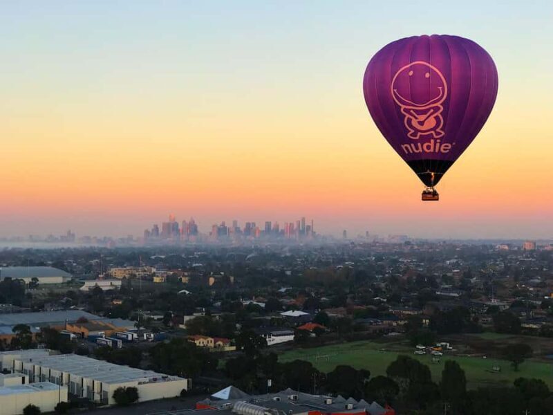 Melbourne: Sunrise Hot Air Balloon Experience with Breakfast - What Travelers Really Say