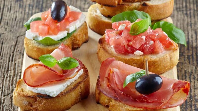 Melbourne: Talk & Tapas Tour with Cocktails - Key Points