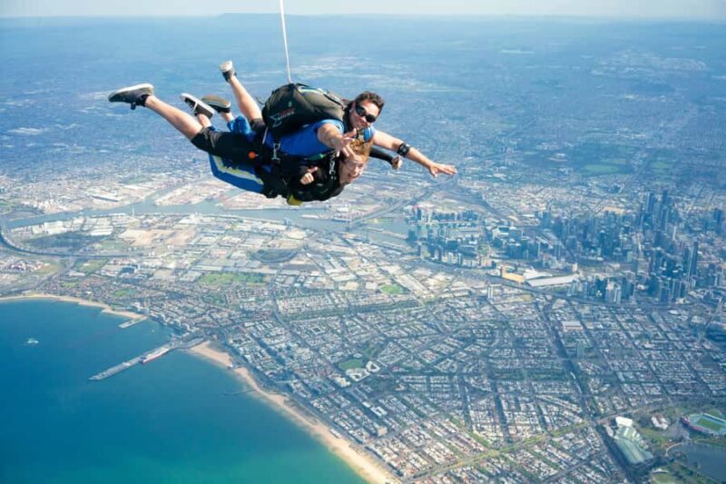 Melbourne: Tandem Skydive Experience over St. Kilda Beach - Key Points