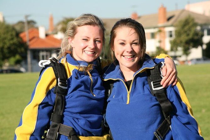 Melbourne: Tandem Skydive Experience over St. Kilda Beach - Parachute Glide and Scenic Descent