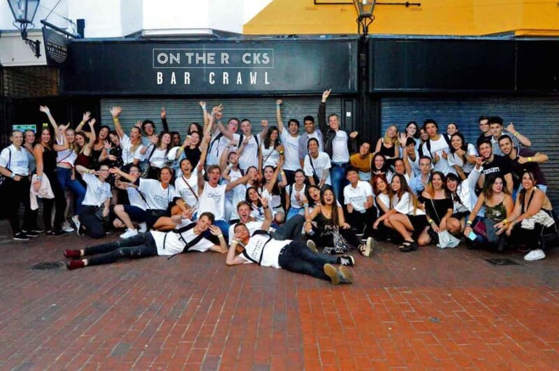 Melbourne: Weekly Bar Crawl: 5 Free shots, Club Entry - FAQ