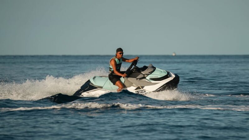 Mellieha: Jet Ski Rental with Safety Boat - FAQ