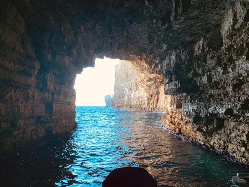 Mellieha: Speedboat Trip Round Comino Caves 2h @ Blue Lagoon - The Itinerary in Detail: What You Can Expect