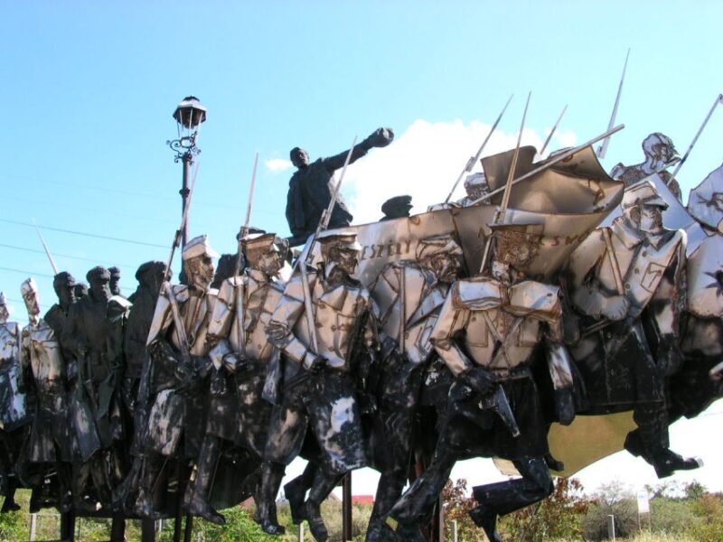 Memento Park: Official Guided Tour with Entry Ticket - Key Points