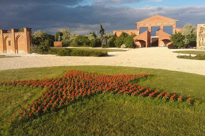 Memento Park Visit with Private Trabant Transfer - Memento Park Visit with Private Trabant Transfer: An Authentic Journey into Hungary’s Past