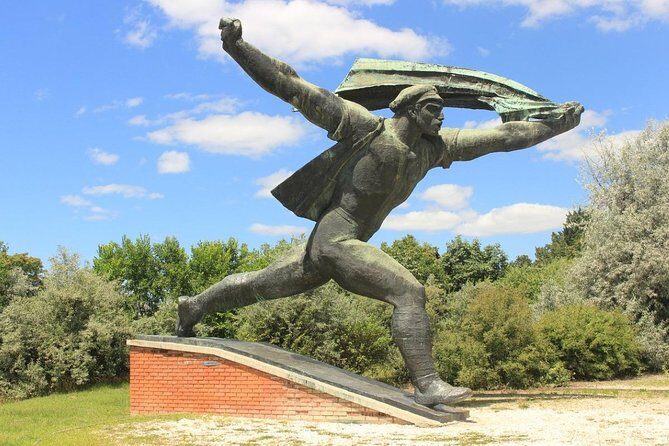 Memento Park Visit with Private Trabant Transfer - Key Points