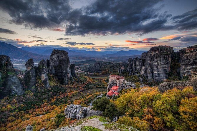Mercedes Private Tour to Meteora, Delphi and Thermopylae - FAQ