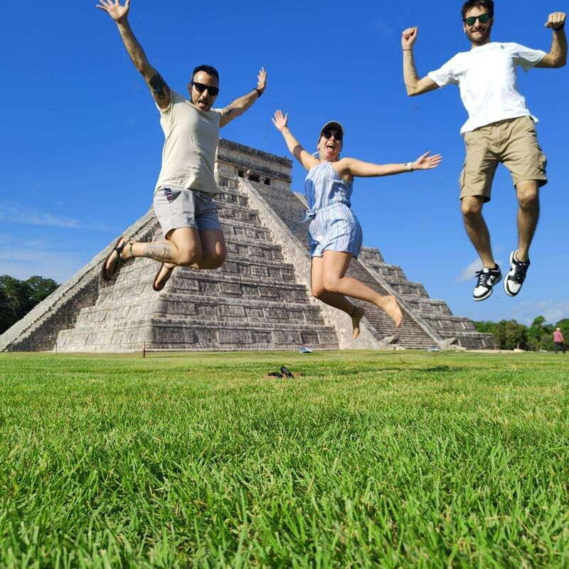 Merida: Chichen Itza, Cenote, Food Experience & Izamal Tour - Yucatecan Cuisine: A Homemade Feast