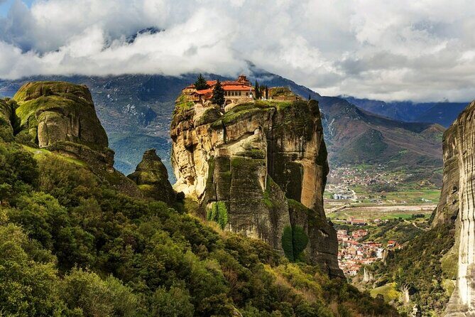 Meteora and Thermopylae Private Tour from Athens - Analyzing the Value and Experience