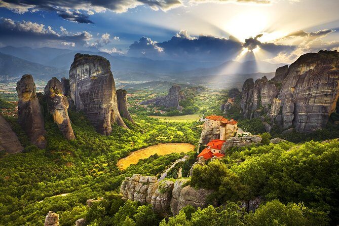 Meteora daytrip private tour for groups from Athens - An In-depth Look at the Meteora Daytrip