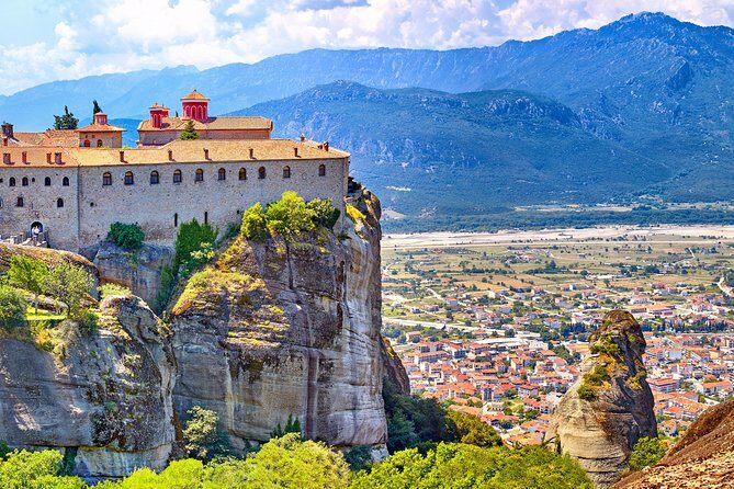 Meteora daytrip private tour for groups from Athens - FAQ