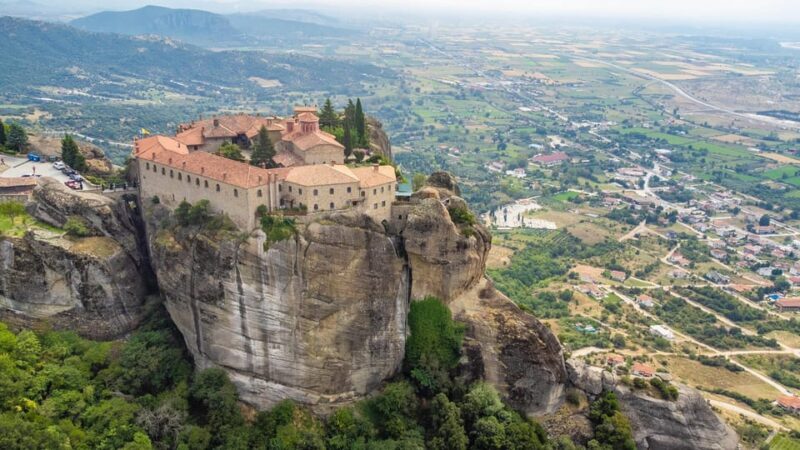 Meteora Monasteries "Byzantine Walks" From Thessaloniki - Discovering the Legends and Landmarks