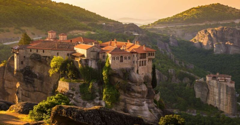 Meteora: Monasteries Tour, Lunch, and Athens Transfer Option - Who This Tour Is Perfect For