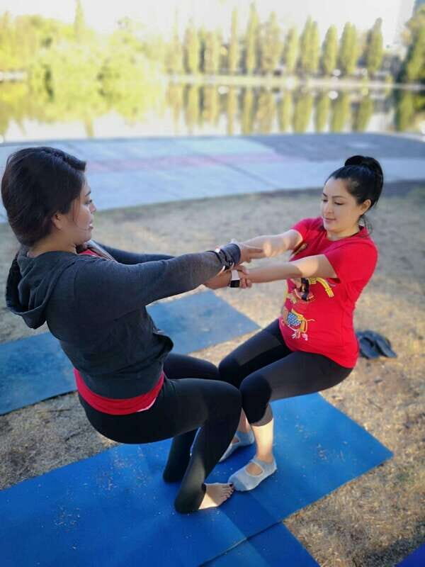 Mexico City: Acroyoga Class at Chapultepec Park - An In-Depth Look at the Experience
