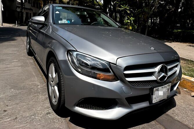 Mexico City Airport Private Pick Up Service - The Vehicle and Comfort