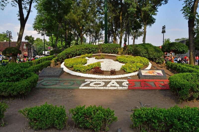 Mexico City: Coyoacan, Xochimilco & UNAM Full-Day Tour - Who Should Consider This Tour?