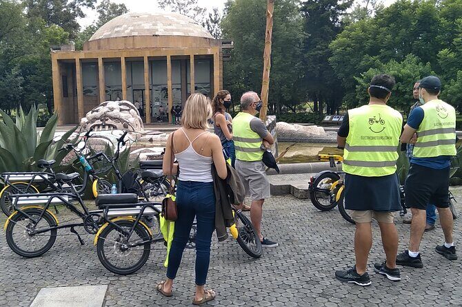 Mexico City E-Bike Tour with a taco and churros stop - An In-Depth Look at the Mexico City E-Bike Tour