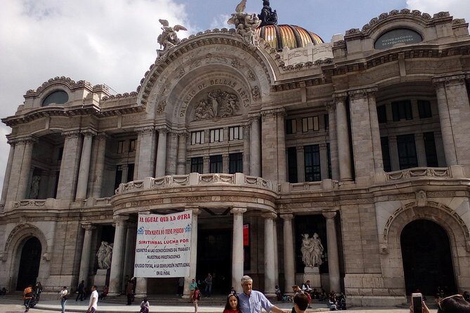 Mexico City origins and architecture: Art Nouveau, Deco,Eclectic - Transportation and Practical Details
