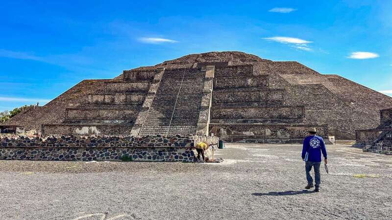 Mexico City: Teotihuacan Pyramids & Basilica of Guadalupe - Exploring Mexico’s Layers: From Tlatelolco to Teotihuacan