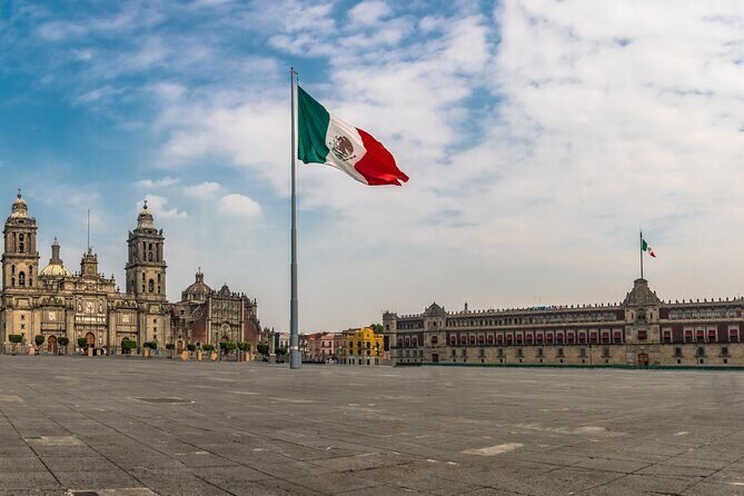 Mexico City Welcome Ride: Airport Pickup + 1-Hour City Highlights - Who Will Love This Experience?
