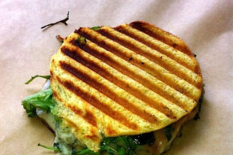 Miami Beach: South Beach Journey through Food and History - Discovering South Beachs Architectural Gems and Flavors