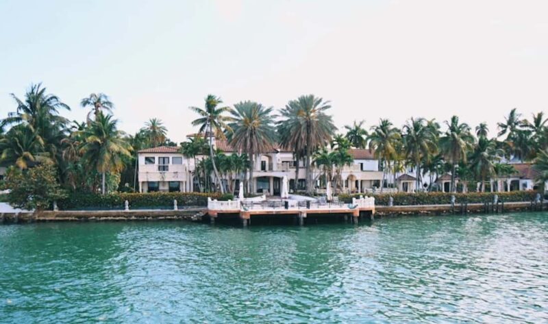 Miami: Biscayne Bay Millionaire's Homes Sightseeing Cruise - Practical Details and Tips