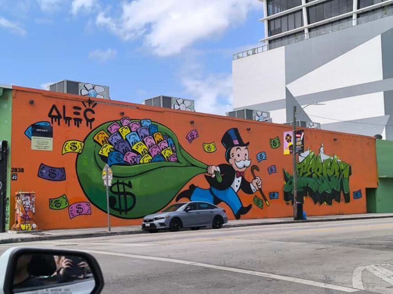 Miami: Private tour in a convertible Mustang in French - Key Points