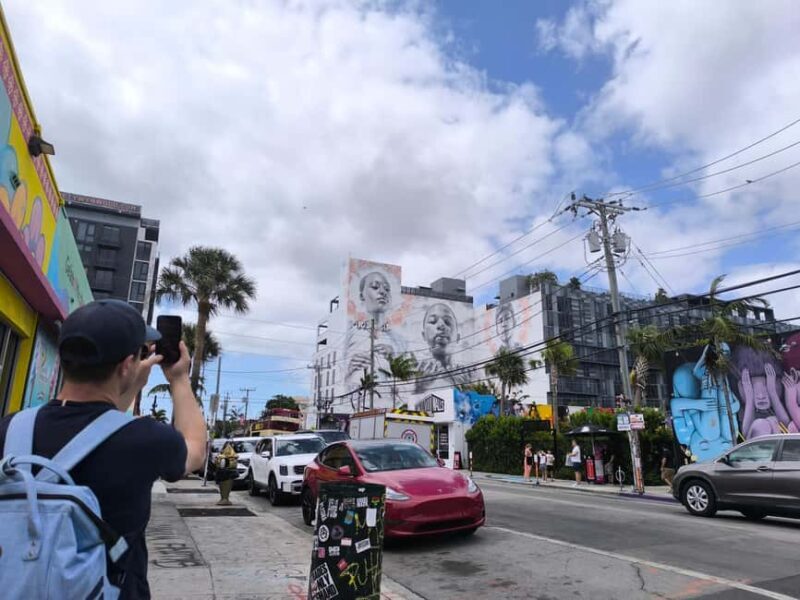 Miami: Private tour in a convertible Mustang in French - Additional insights from reviews