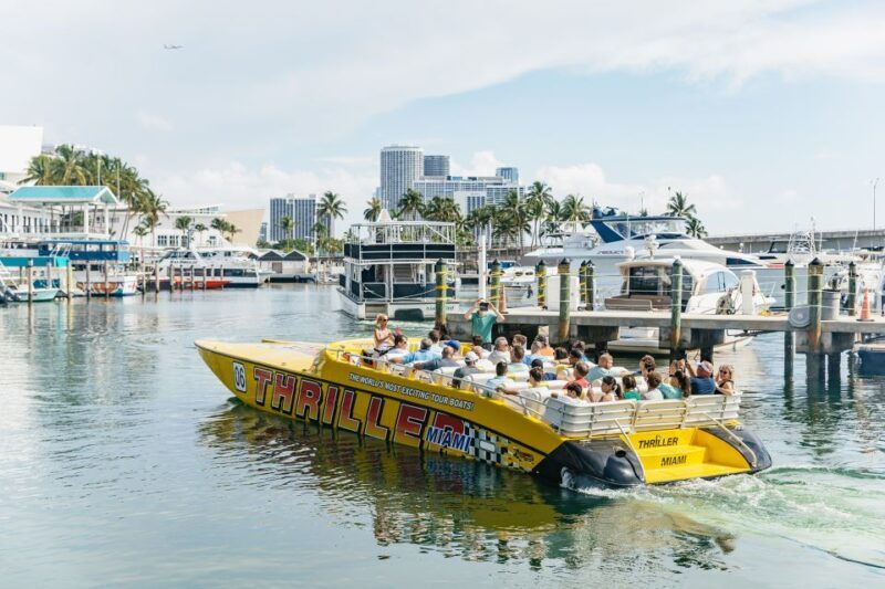 Miami: Sightseeing Speedboat Tour - Guides & Atmosphere