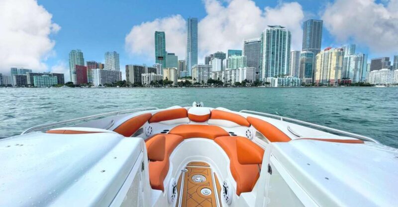 Miamis Best Views: Private Boat Tour - Key Points