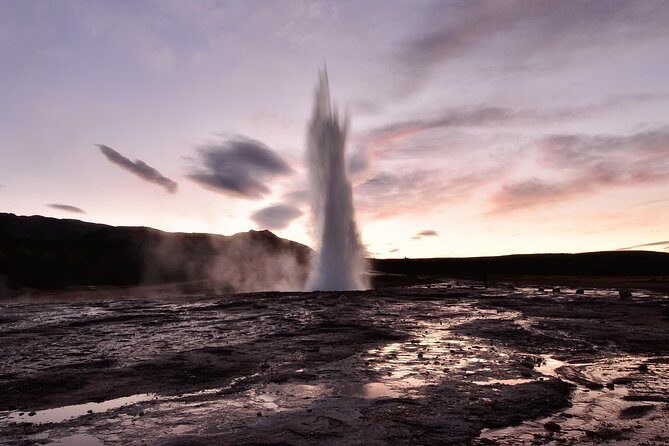 Midnight Sun Golden Circle Small-Group Tour from Reykjavik - An In-Depth Look at the Midnight Sun Golden Circle Tour