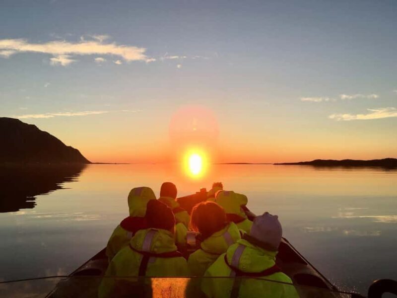 Midnight sun safari - Exploring the Midnight Sun Safari in Henningsvær, Norway
