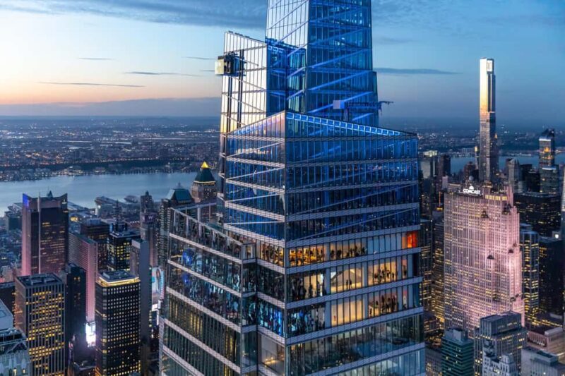 Midtown Manhattan Guided Tour w/ SUMMIT One Vanderbilt Entry - Key Points