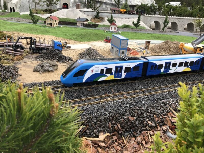 Midzyzdroje: Baltic Park of Miniatures Entry Ticket - The Guided Experience and Educational Value